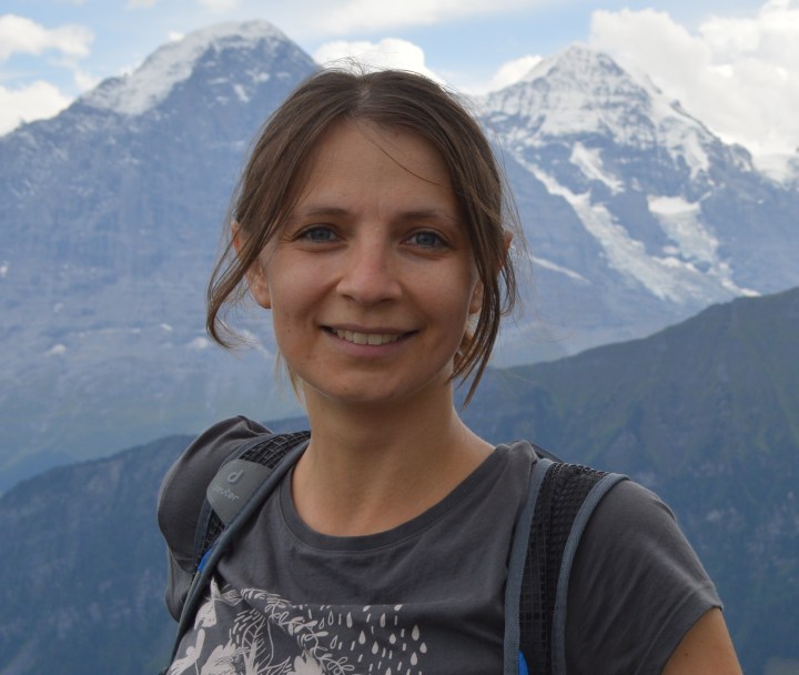 The bumpy road to success in academia: a personal account of deviating ...